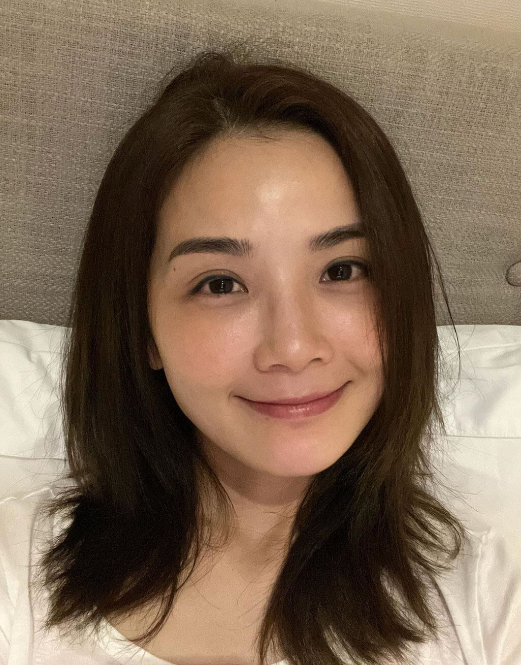 阿Sa中學相曝光 無敵童顏唔識老網民盛讚女人天花板凍齡養膚保養全靠9招
